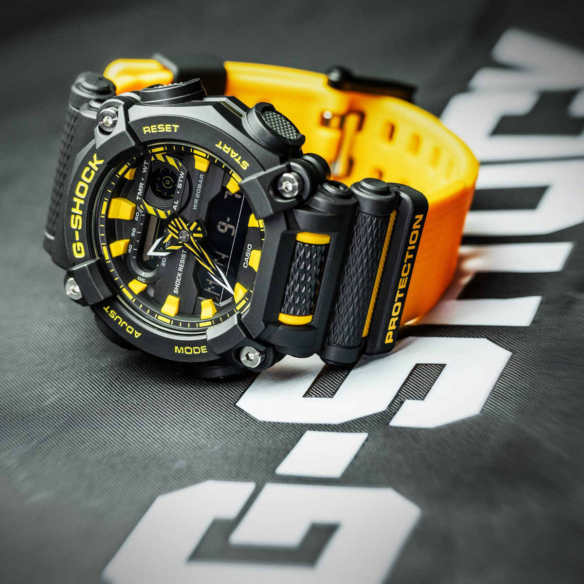 Zegarek Casio GA-900A-1A9ER G-Shock GA 900A 1A9 - 584,00 zł - Otozegarki.pl